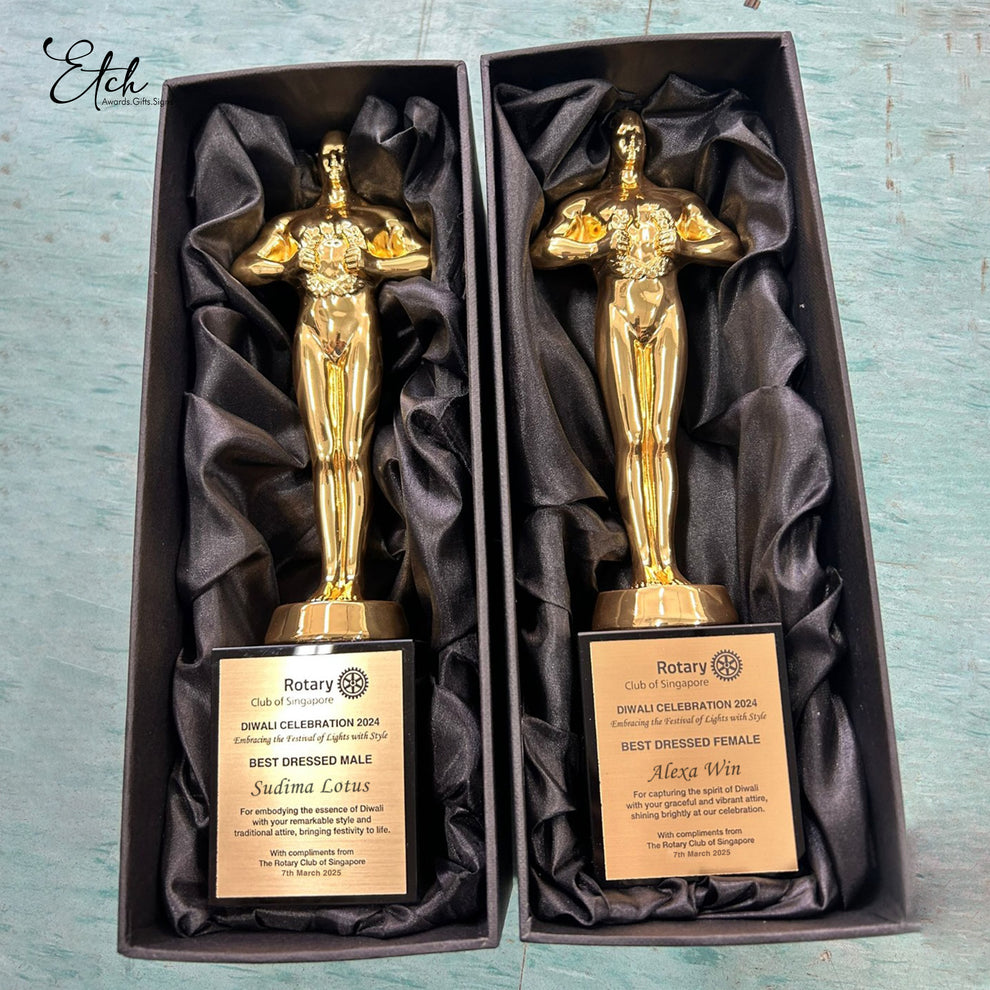 Oscar Trophy with Black Base – Etch