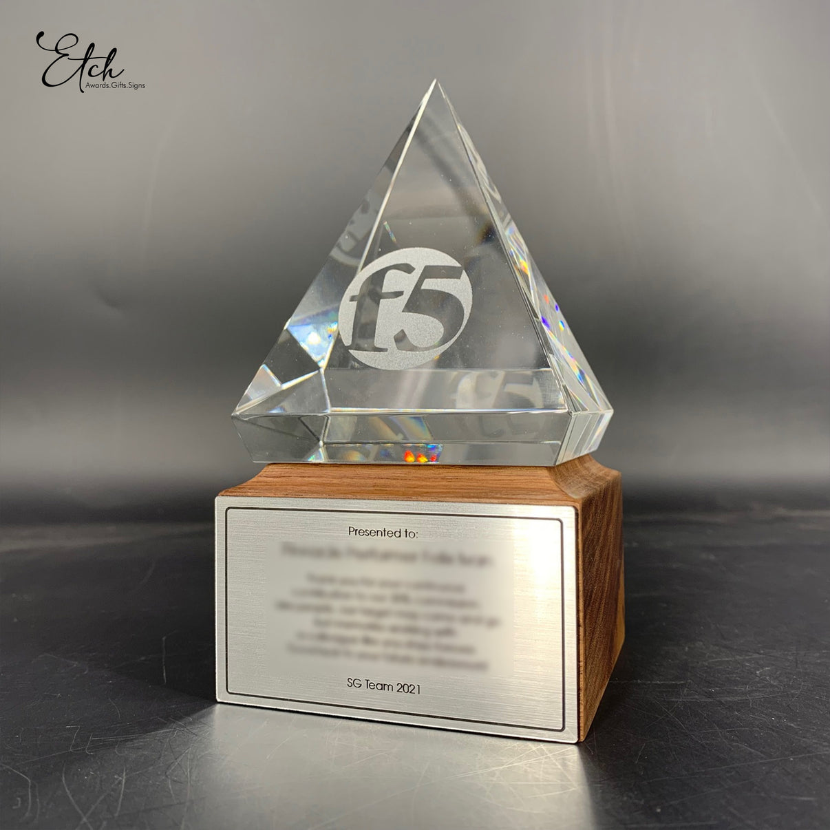 Pyramid Trophy Award with Wood Base – Etch